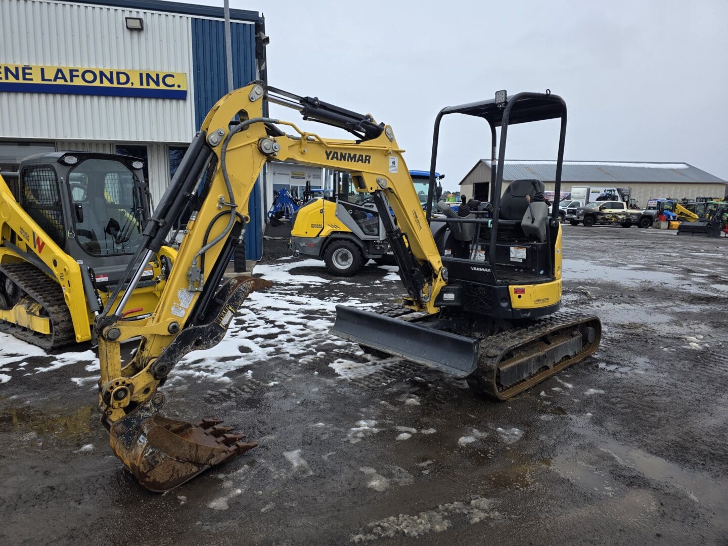 J. René Lafond : Votre expert machinerie depuis 1974 - Machinerie Avantis