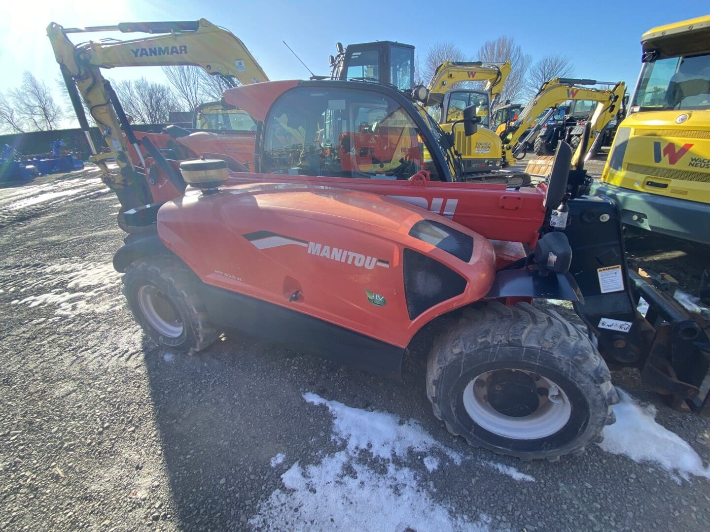 J. René Lafond : Votre expert machinerie depuis 1974 - Machinerie Avantis