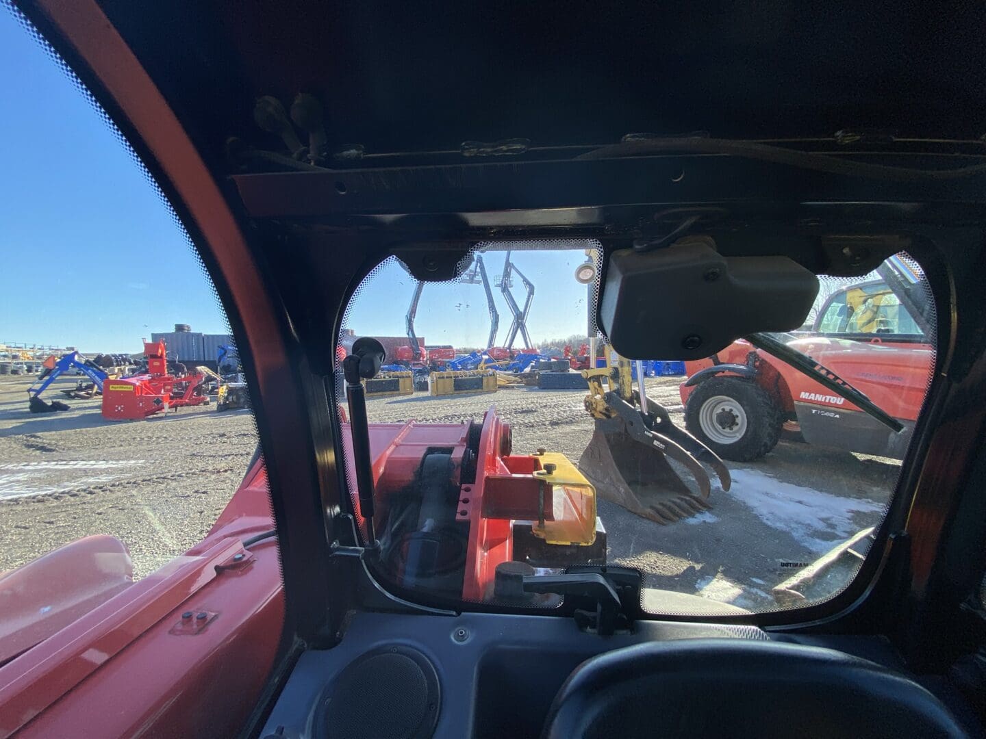 J. René Lafond : Votre expert machinerie depuis 1974 - Machinerie Avantis