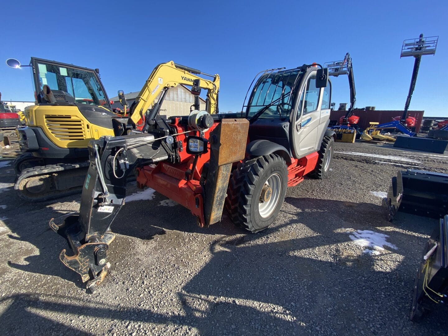 J. René Lafond : Votre expert machinerie depuis 1974 - Machinerie Avantis