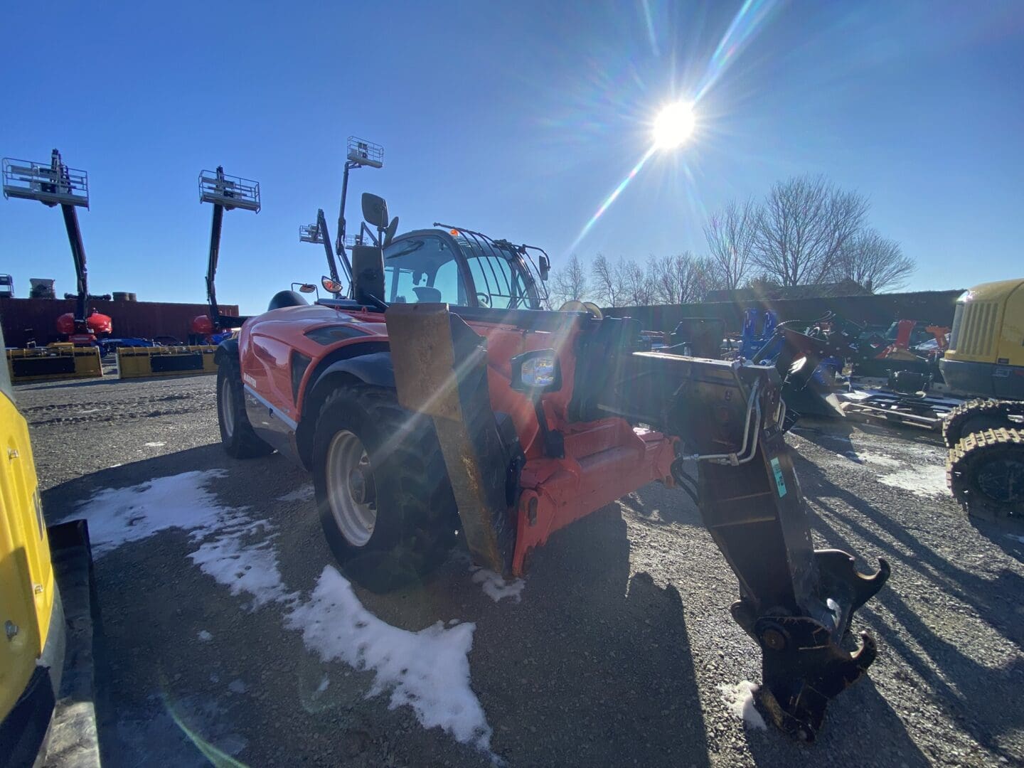 J. René Lafond : Votre expert machinerie depuis 1974 - Machinerie Avantis